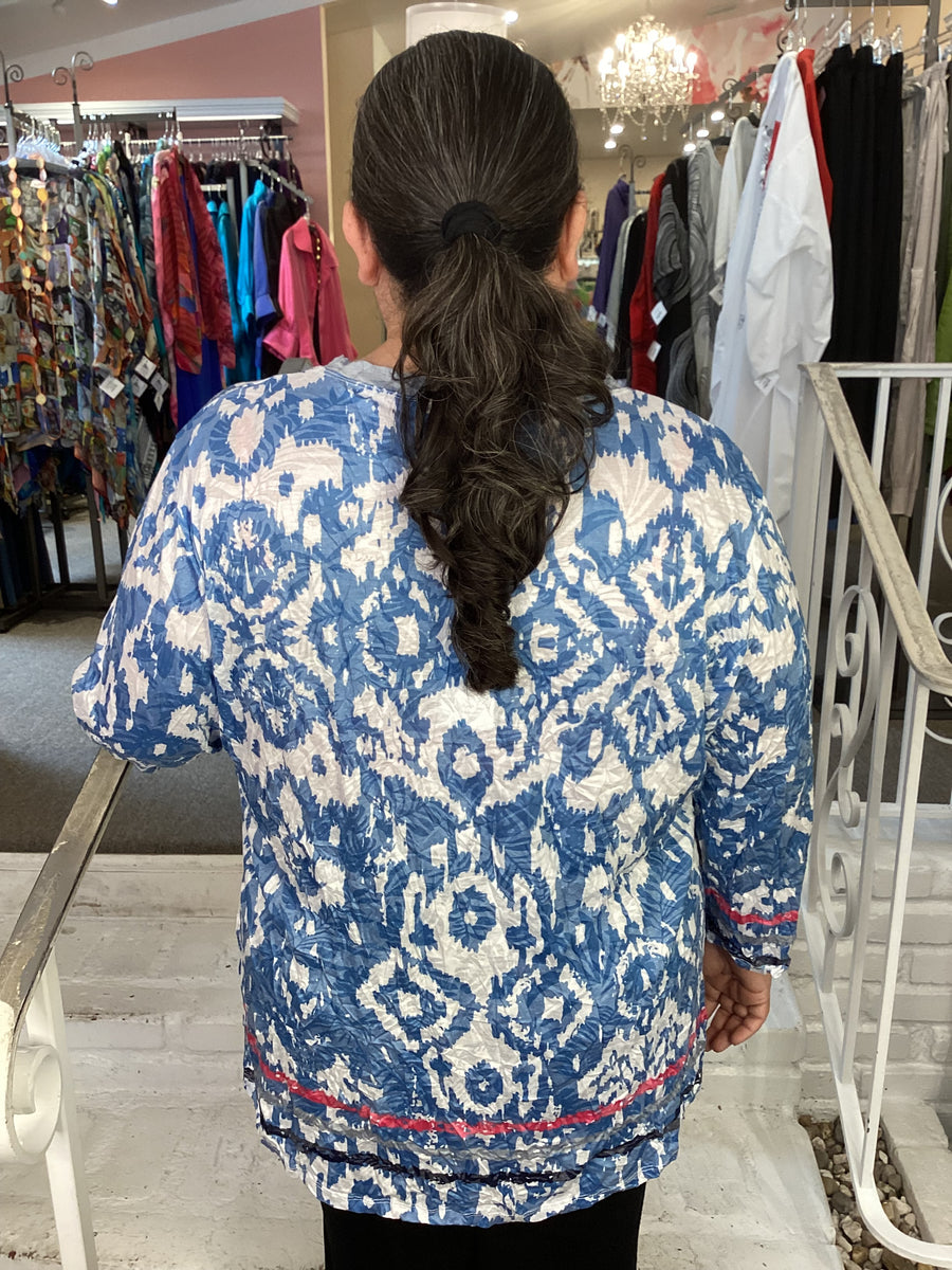 CRINKLE TRIBAL TOP - BLUE – Abundance Plus Size Boutique