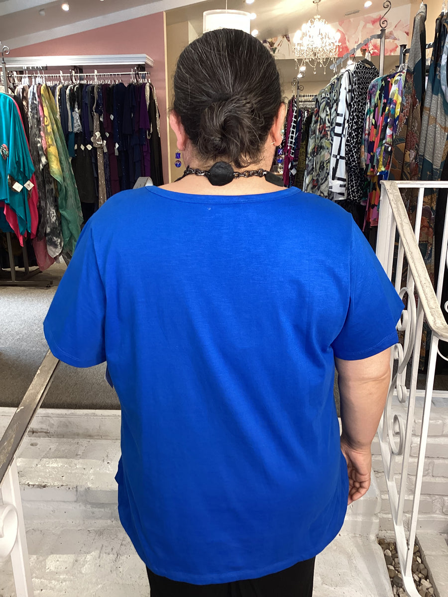 S/S V TEE - ELECTRIC BLUE – Abundance Plus Size Boutique