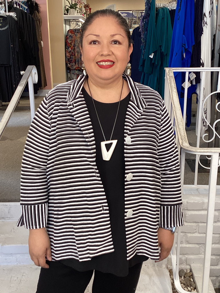 Plus Size Jackets, Sweatshirts, Dusters, Outerwear | XL-4X – Abundance ...