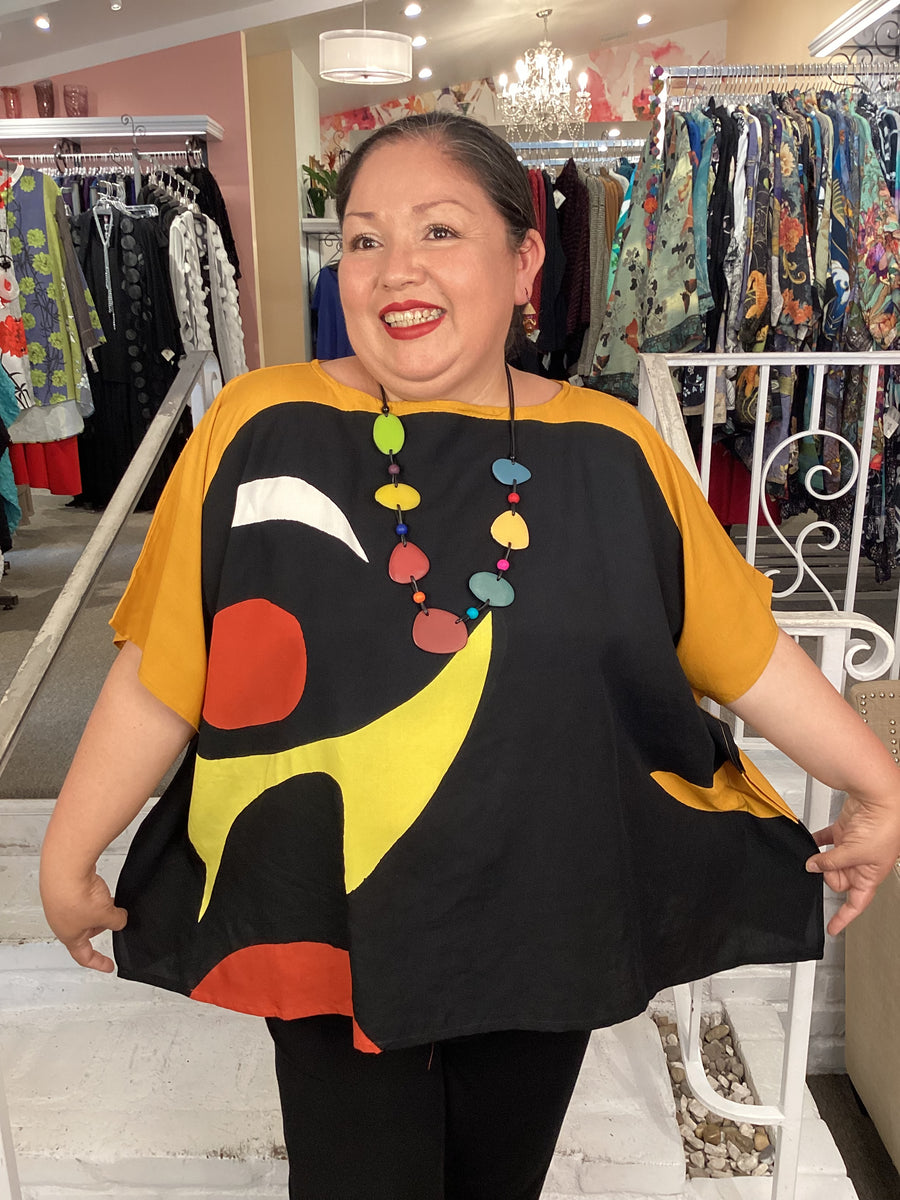 BlACK MULTI CELESTIAL TOP – Abundance Plus Size Boutique